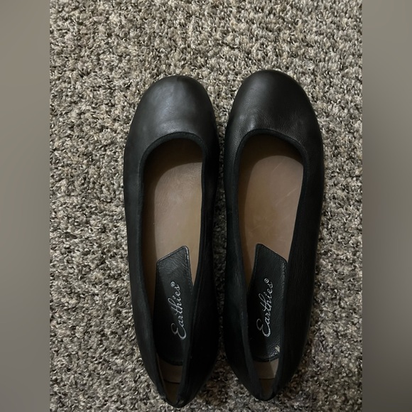 Earthies | Shoes | Earthies Ennis Leather Ballet Flats Size 1 Nwot ...